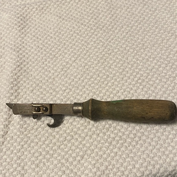 ACME | Kitchen | Vintage Acme Mgfg Co Can Opener | Poshmark